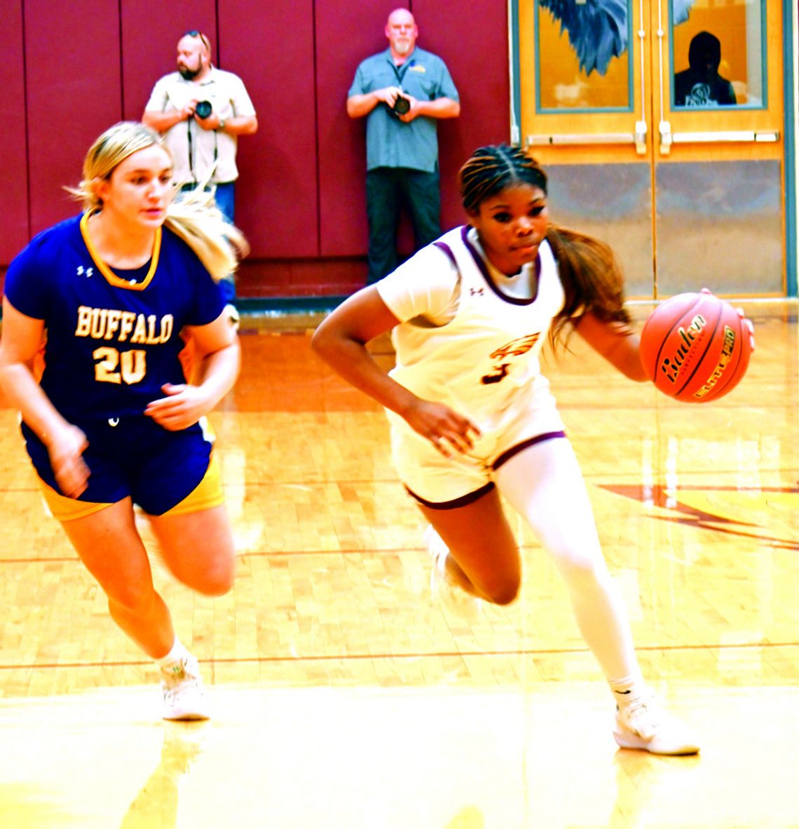 Lady Eagles Defeat Buffalo, Groesbeck